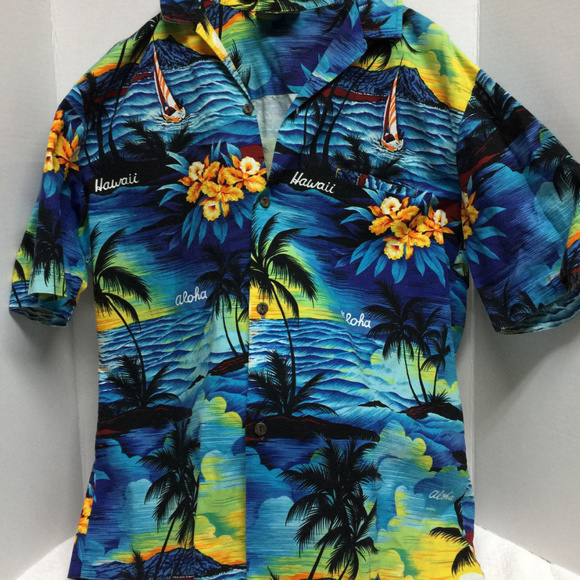 royal creations | Shirts | Royal Creations Hawaiian Shirt Large L Aloha ...